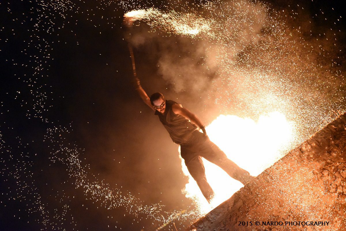 Spectacle de feu de rue - Arteflammes - Compagnie d'artistes