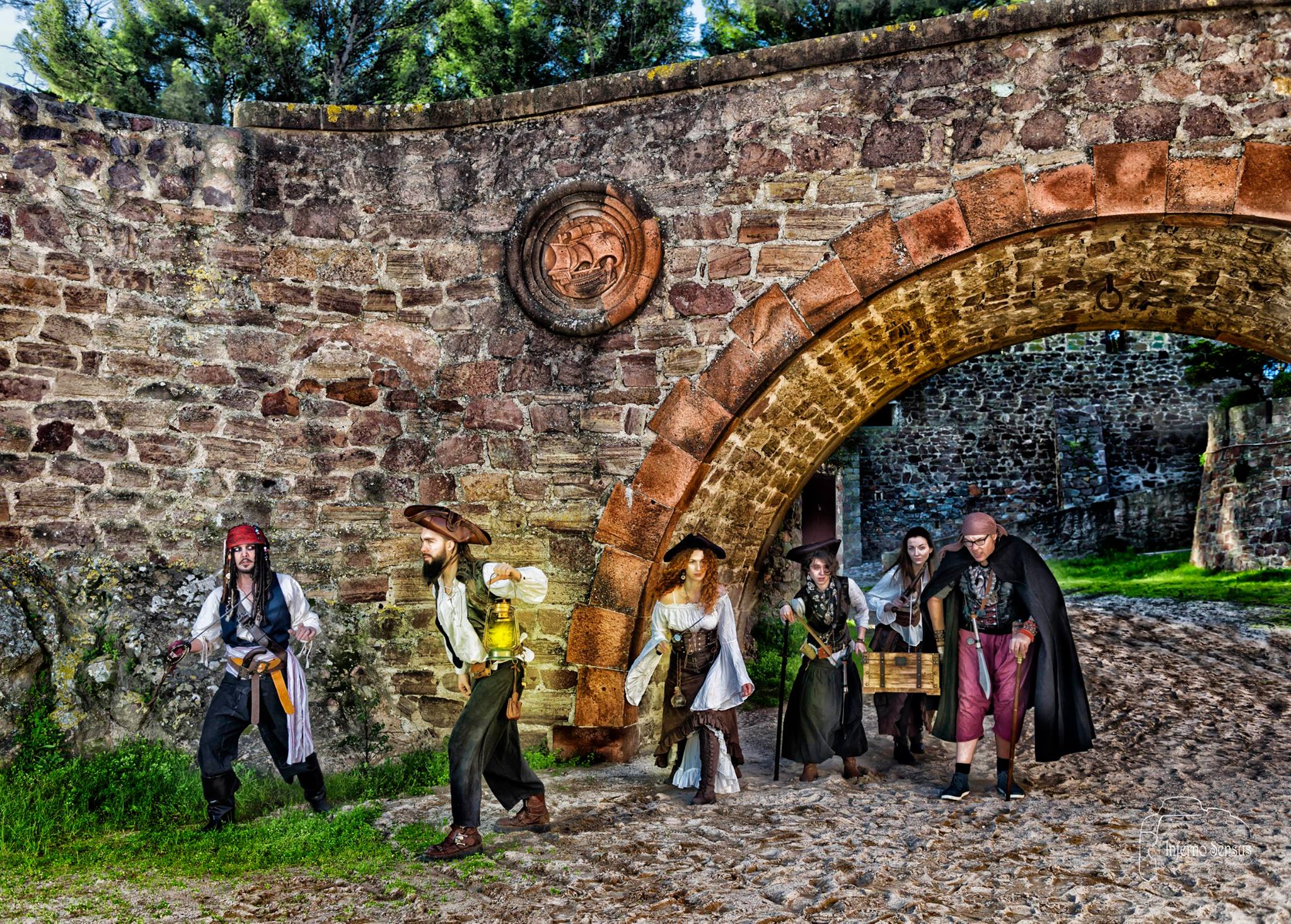 Spectacle de rue et déambulations pirates ! - Compagnie Arteflammes